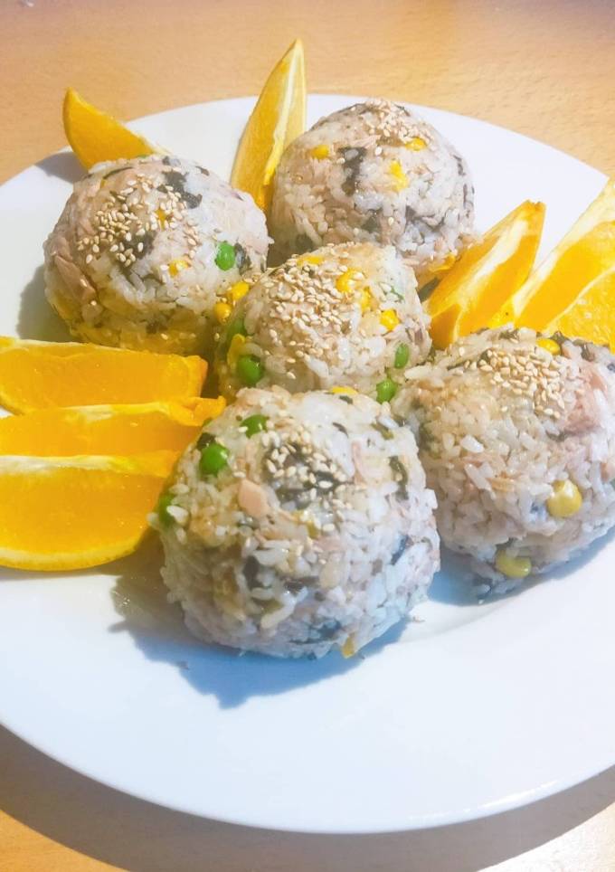 Korean tuna rice ball Recipe by TAO ZHU - Cookpad