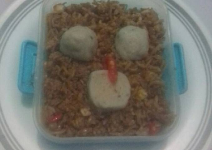 Resep Nasgor Indomie baso sapi oleh Muhamad Wisnu - Cookpad