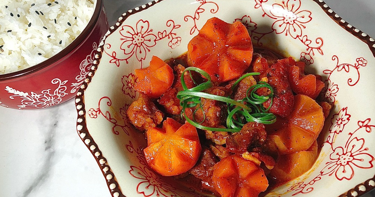 Cách Làm Món Bò Kho Với Cà Rốt & Củ Cải Trắng của Emily Luu - Cookpad
