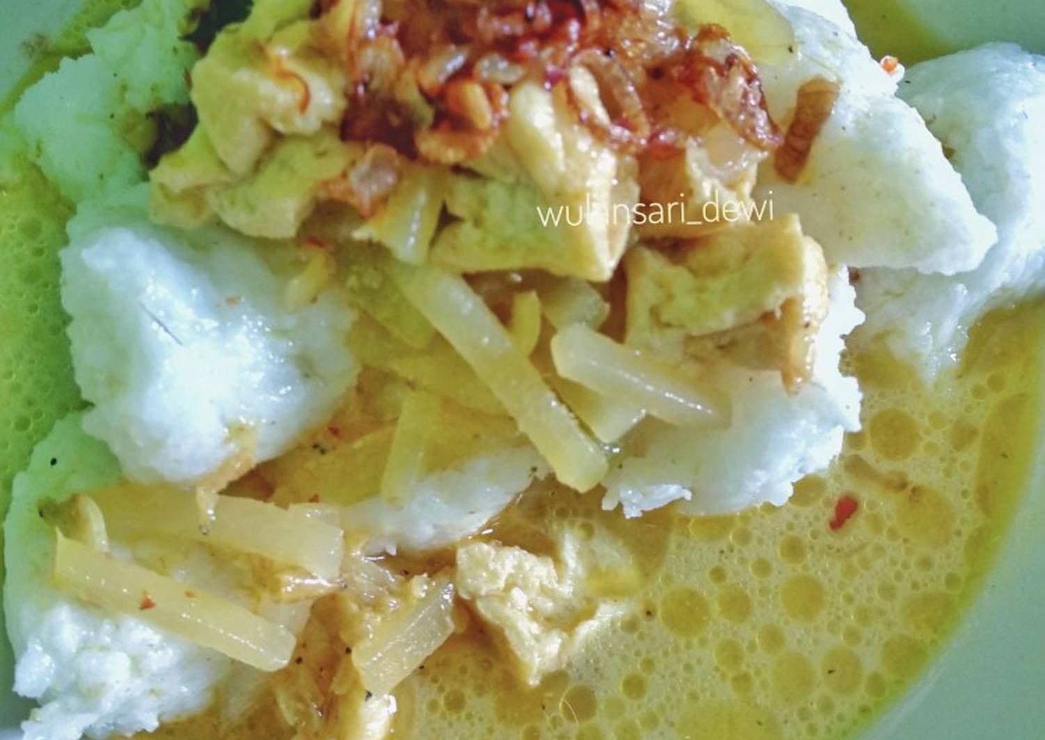 Resep Lontong sayur Manisah Sederhana oleh Wulansari Dewi - Cookpad