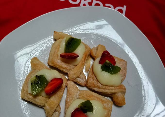 Resep Fruits puff pastry instant oleh Rani Ariefah - Cookpad