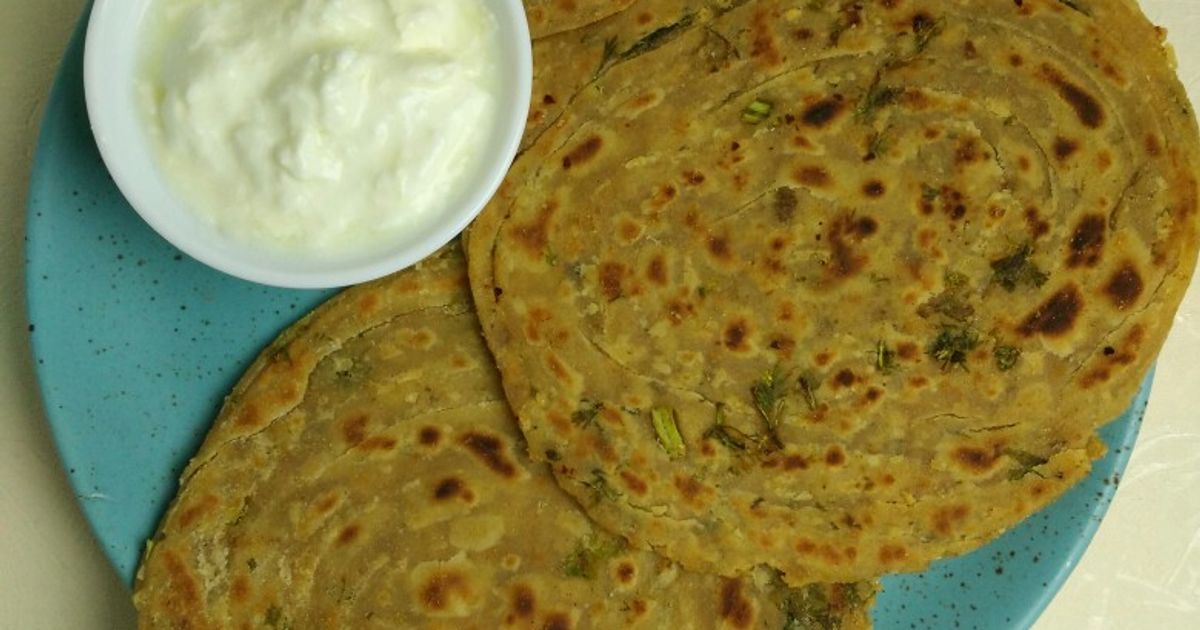 Chilli Garlic Lachha Paratha Recipe by Tanushri Paul - Cookpad