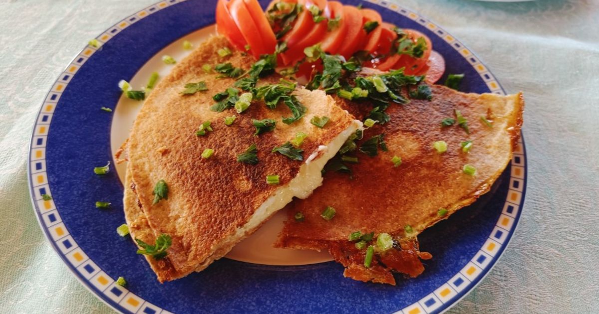 Τορτίγια γεμιστή με αυγά και μοτσαρέλα Συνταγή από τον/την Anna Beni ...