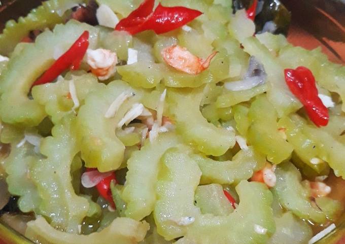 Resep Tumis Pare Udang Teri oleh Ave Romantie Diaz Adare - Cookpad