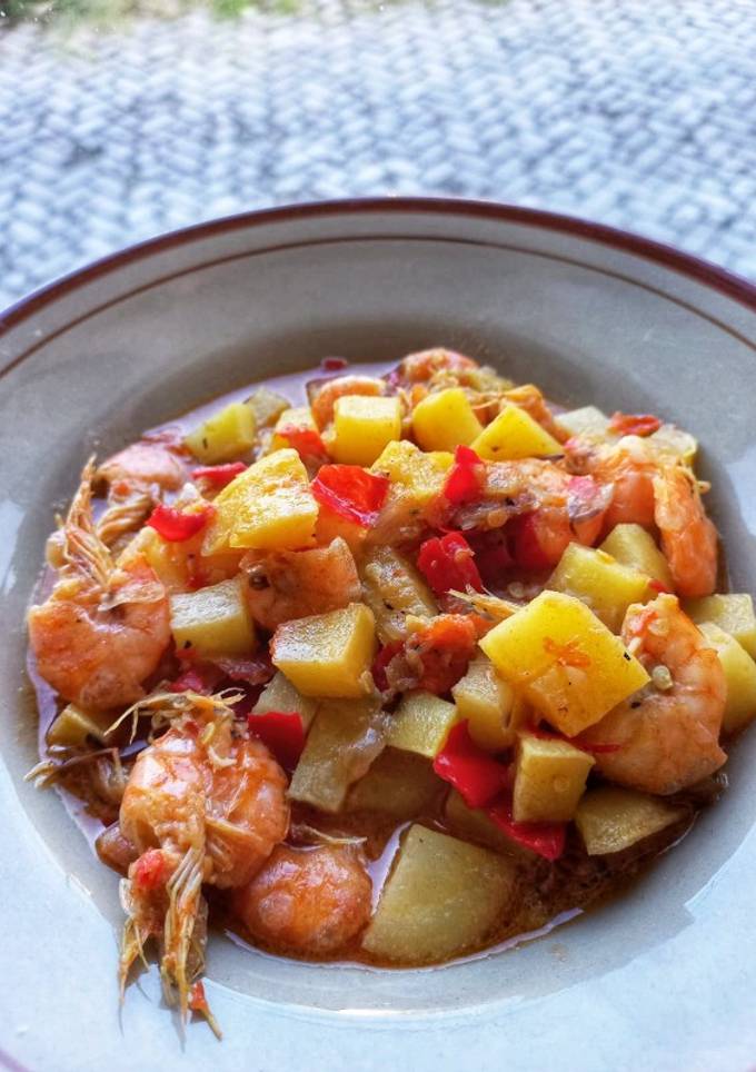 Resep 691. Sambel Goreng Kentang Udang oleh Riris 😘 - Cookpad