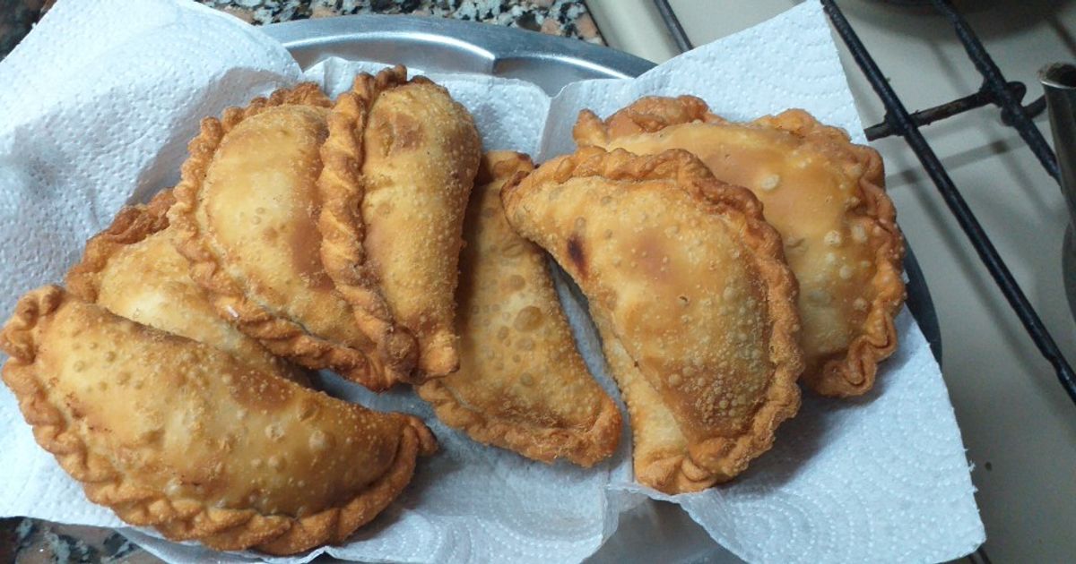 Pasteles De Carne Fritos Receta de j.d. schultheis