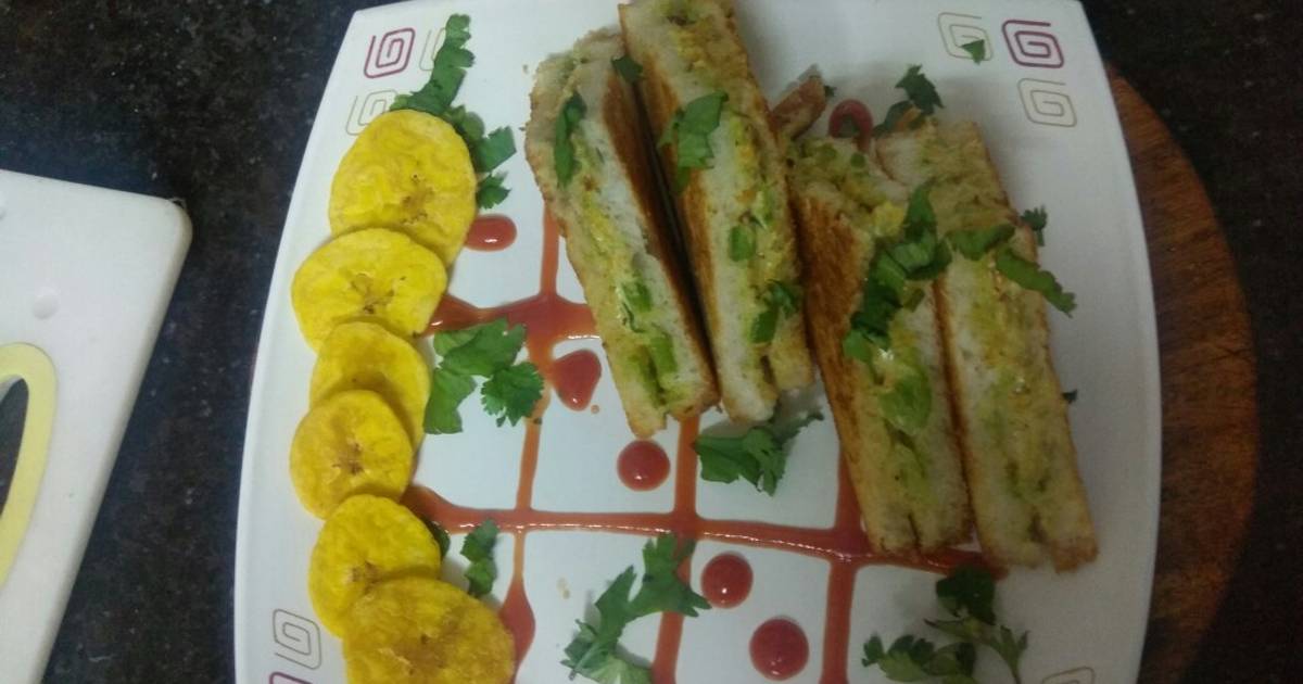 Capsicum Cheesey Tava Toast Sandwich Recipe by Suvas Shah - Cookpad