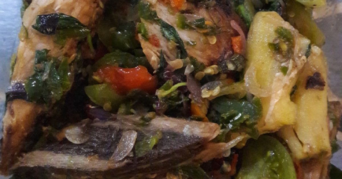 Resep Cue Tongkol Daun Kemangi oleh Echa Item - Cookpad
