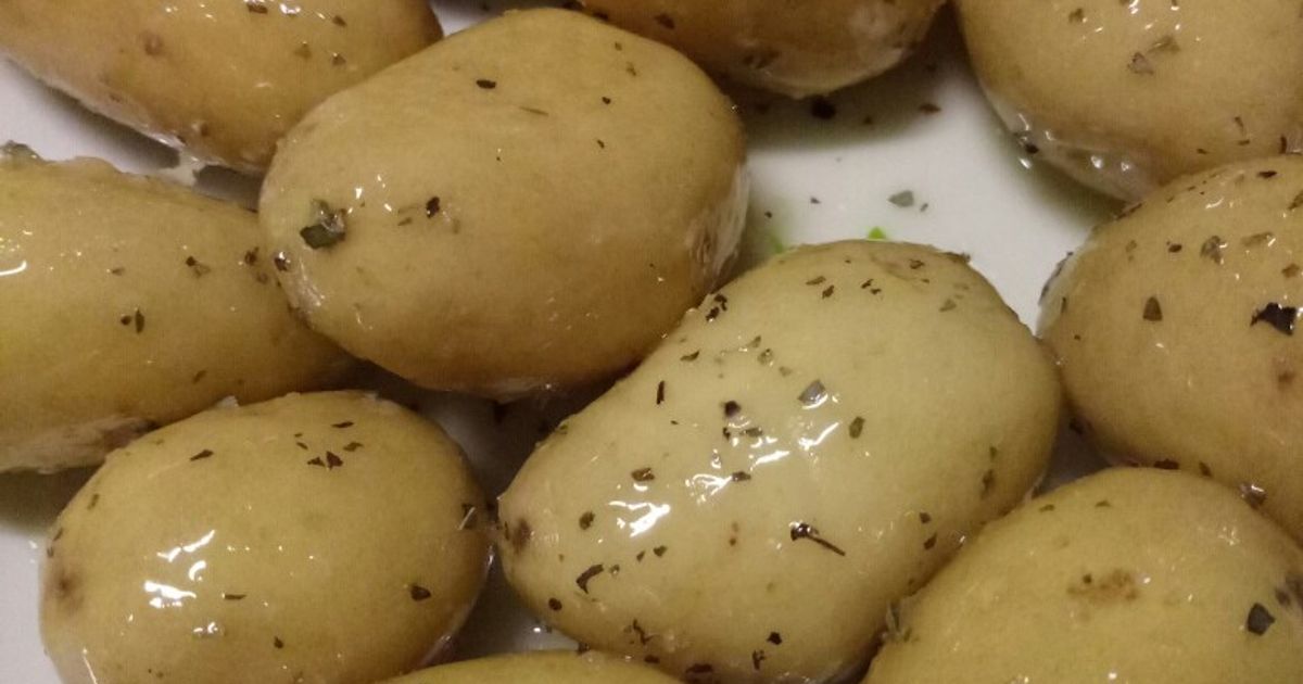 New Potatoes With A Garlic And Herb Butter Recipe by Miss Fluffy's ...