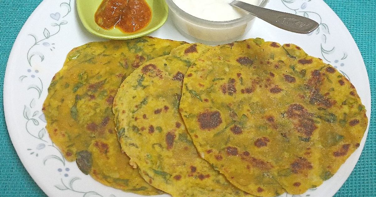 Aloo Palak Roti Breakfast Platter (Batata Spinach Flatbread) Recipe by ...