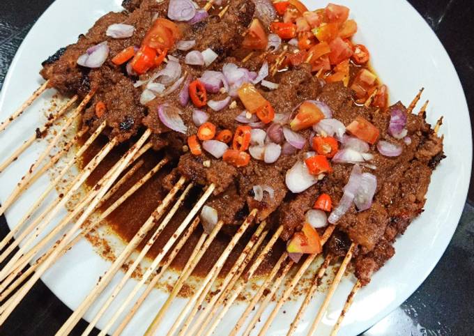 Resep Sate ayam grill pan oleh dapur adell 🌼 - Cookpad