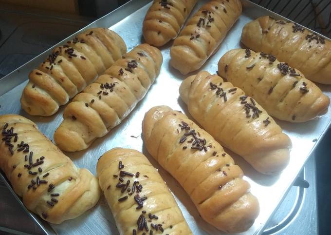 Resep Roti Isi Pisang Coklat Keju Oleh Septi St Cookpad