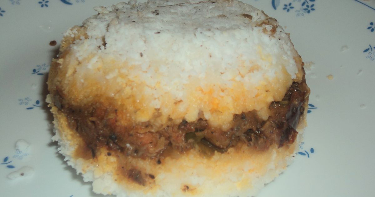 Erachi Puttu / Steamed Chicken Rice Cake Recipe by Rasmi Viju - Cookpad