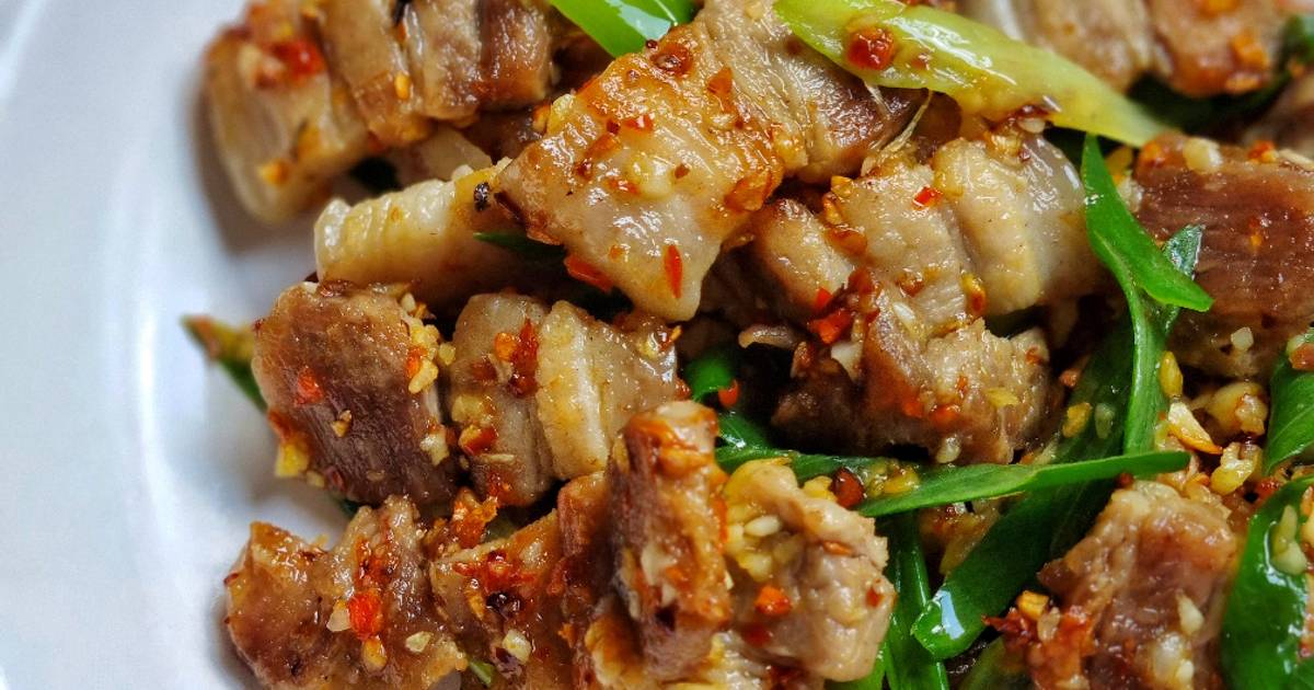 Resep Spicy & salty pork belly oleh jrylie - Cookpad