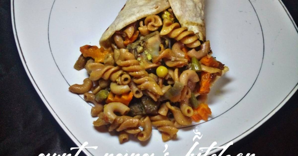 Jallop din soyayyiyar makaroni me kayan lambu girki daga Khady Dharuna ...