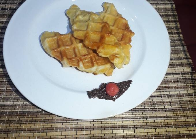 Resep Croffle (puff pastry instan) oleh Martha Saragih Naibaho - Cookpad