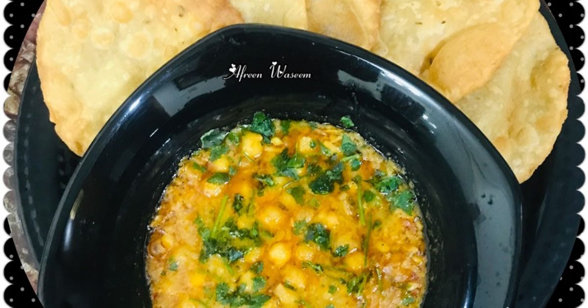 Dhaba Style Chana Masala With Puri Recipe by DROOLSOME MORSEL BY AFREEN WASEEM - Cookpad