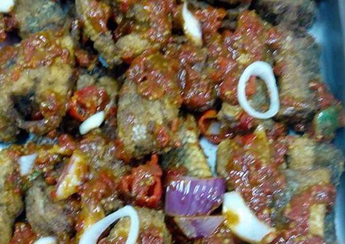 Fried croaker fish with pepper sauce Recipe by lilian Lillylally ...