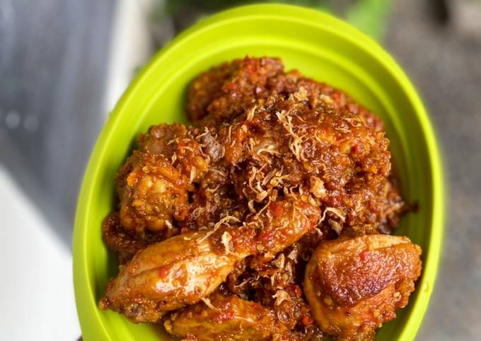 Resep Ayam Bumbu Bali (Ayam bumbu rujak) oleh Dinna Rafika Silvia - Cookpad