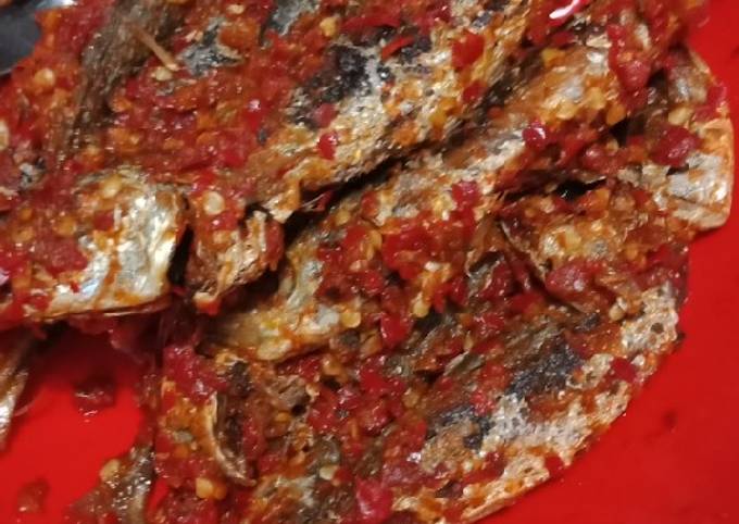 Resep Balado ikan layang/momar oleh Firmansyah Horman - Cookpad