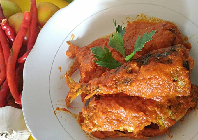 Resep Ikan bumbu merah oleh Winda Ispratiwi - Cookpad