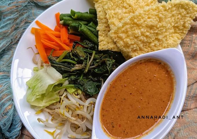 Resep Pecel Kerupuk Gendar oleh Anna Hadi_ant - Cookpad