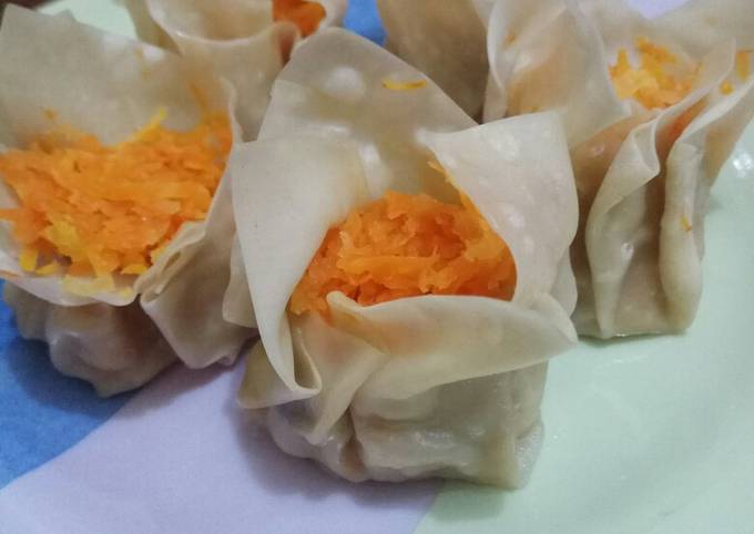 Resep Dimsum ayam wortel oleh Putri Zahra - Cookpad