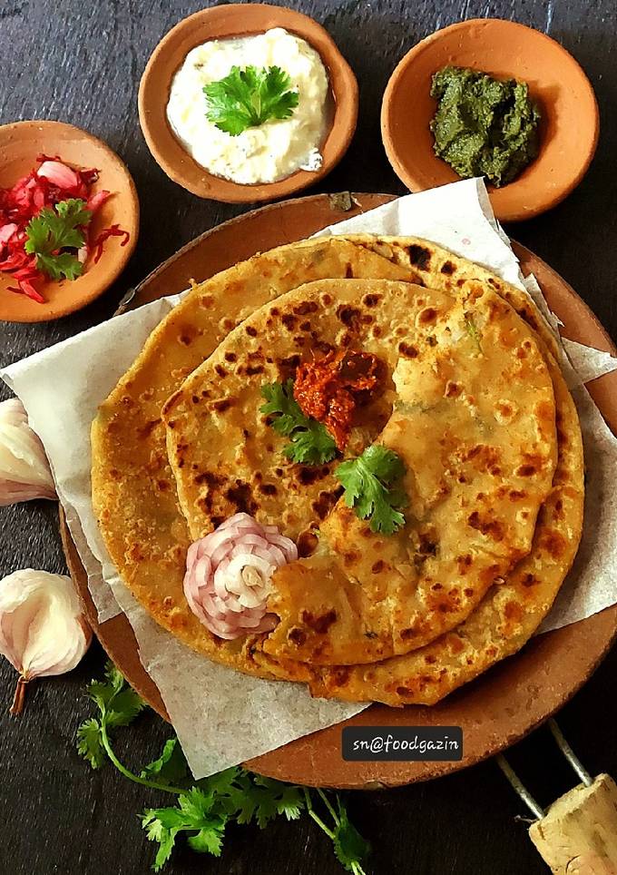 Punjabi Aloo Paratha Recipe by Shradha Nema (foodgazin') - Cookpad