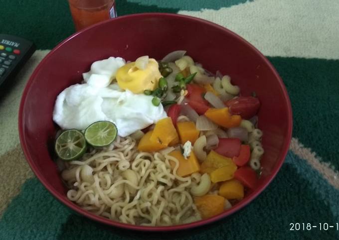 Resep Mie Rebus Masa Kini (Supermie) oleh Tria Lukita - Cookpad