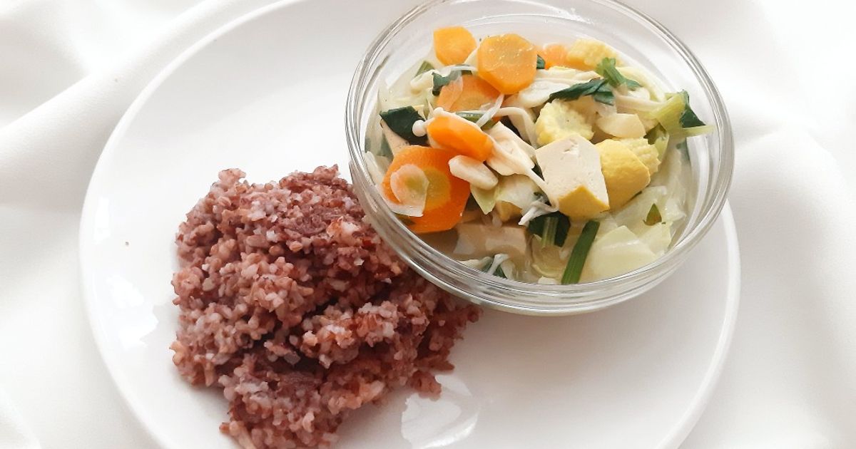 Resep 1. Sup Sayur Tahu Enoki [ Menu Diet ] oleh Nadhira - Cookpad