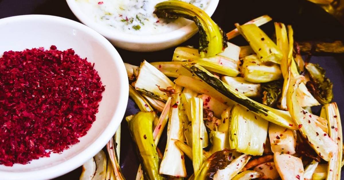 Roasted Cauliflower Stalks & Leaves Recipe by Nazia Qureshi - Cookpad