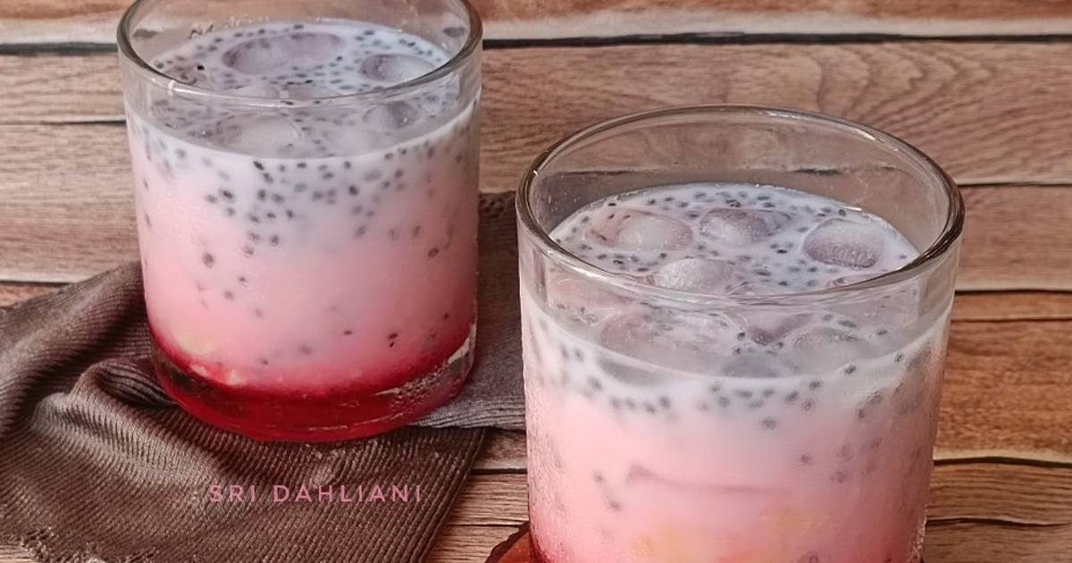 Resep Es Cocopandan Selasih oleh Sri Dahliani - Cookpad