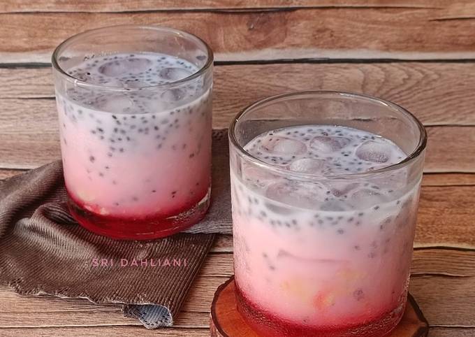 Resep Es Cocopandan Selasih oleh Sri Dahliani - Cookpad