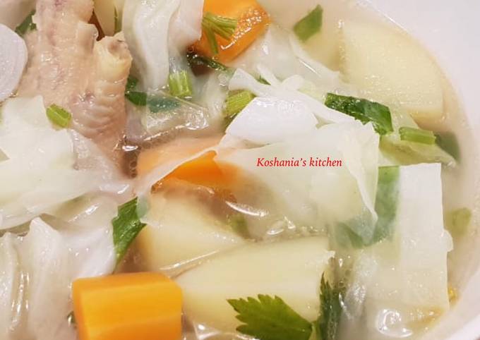 Resep Sayur sop simple oleh Koshania’s kitchen - Cookpad