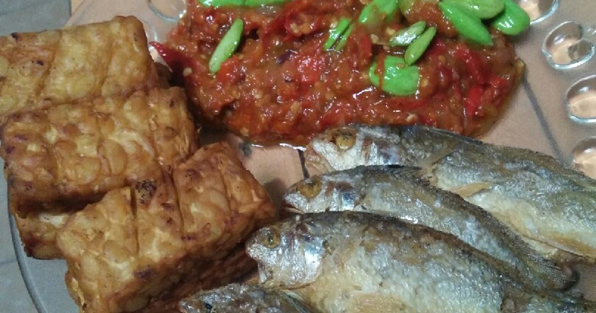 Resep Sambel Pete, Ikan Asin, Tempe Goreng Bawang oleh diyan Ayunita ...