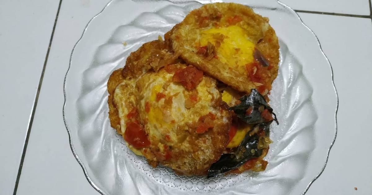 Resep Telor Mata Sapi Bumbu Rica oleh Lujeng Luthfiyah - Cookpad