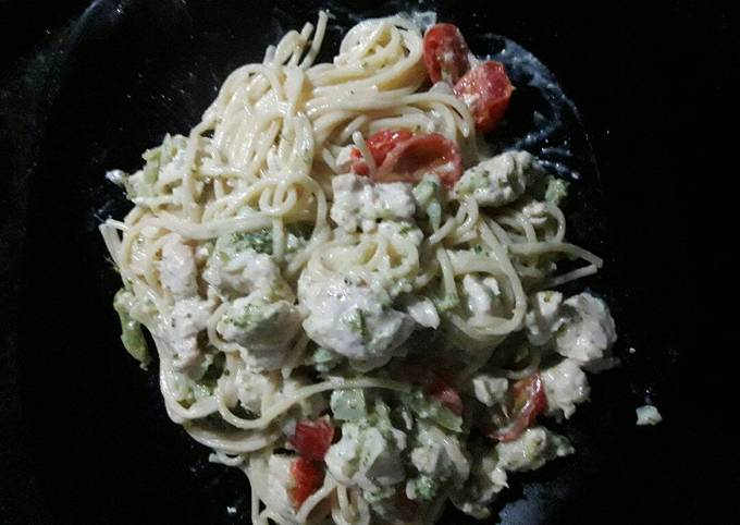 Fideos con brócoli Receta de Cami Lopardo- Cookpad