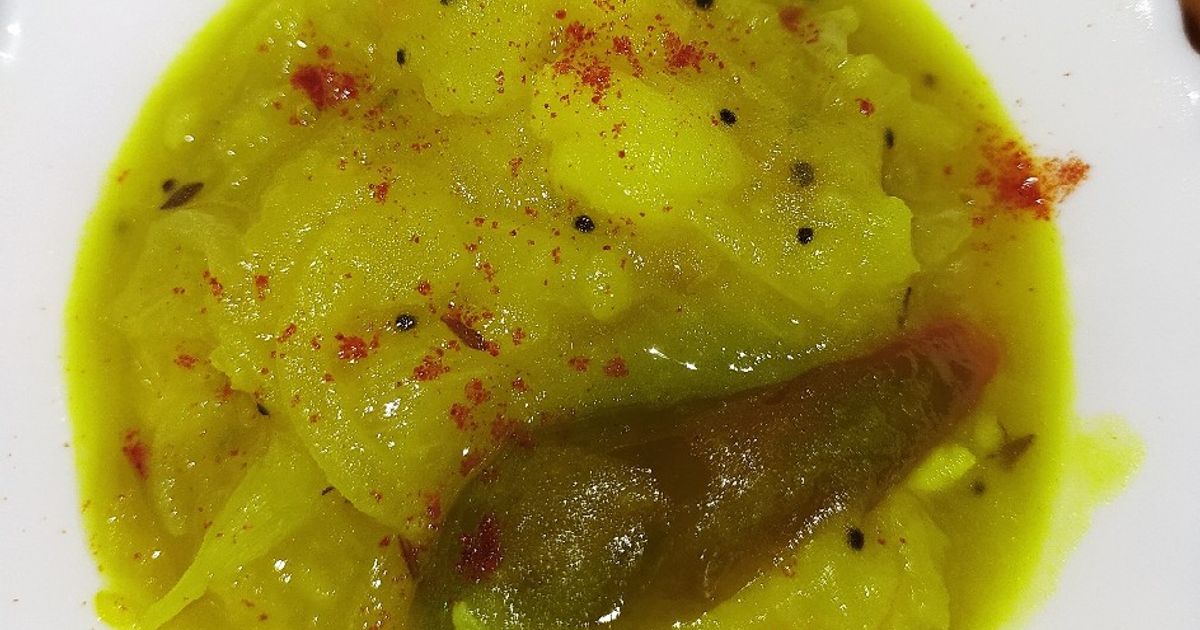 Potato Bengal Gram Curry Recipe by Vaish Foodie Love - Cookpad