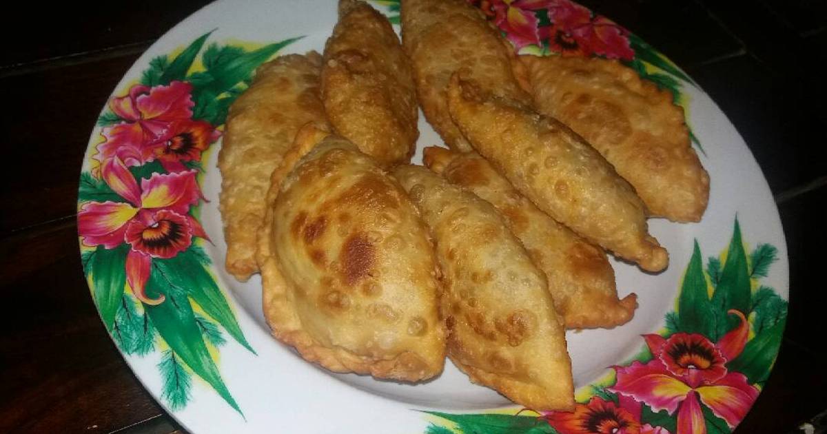 Resep Pastel kari kentang ayam oleh Puput - Cookpad