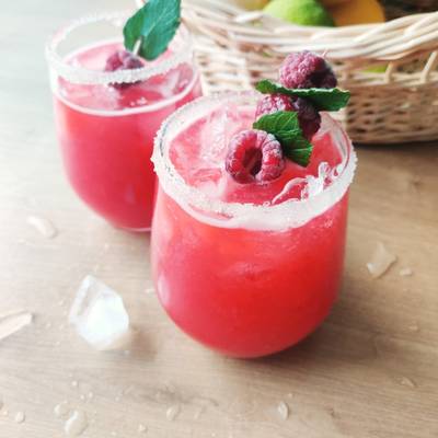Cocktail à la framboise et fleur d'oranger de vjosa velija - Cookpad