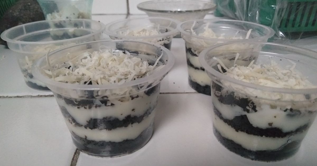 Resep Oreo Cheesecake Lumer oleh Petti Puspitasari - Cookpad