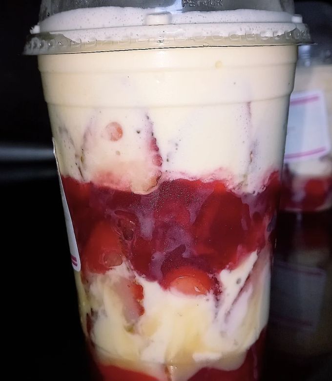 Las Mejores Fresas Con Crema Receta de Aleja Rodriguez- Cookpad