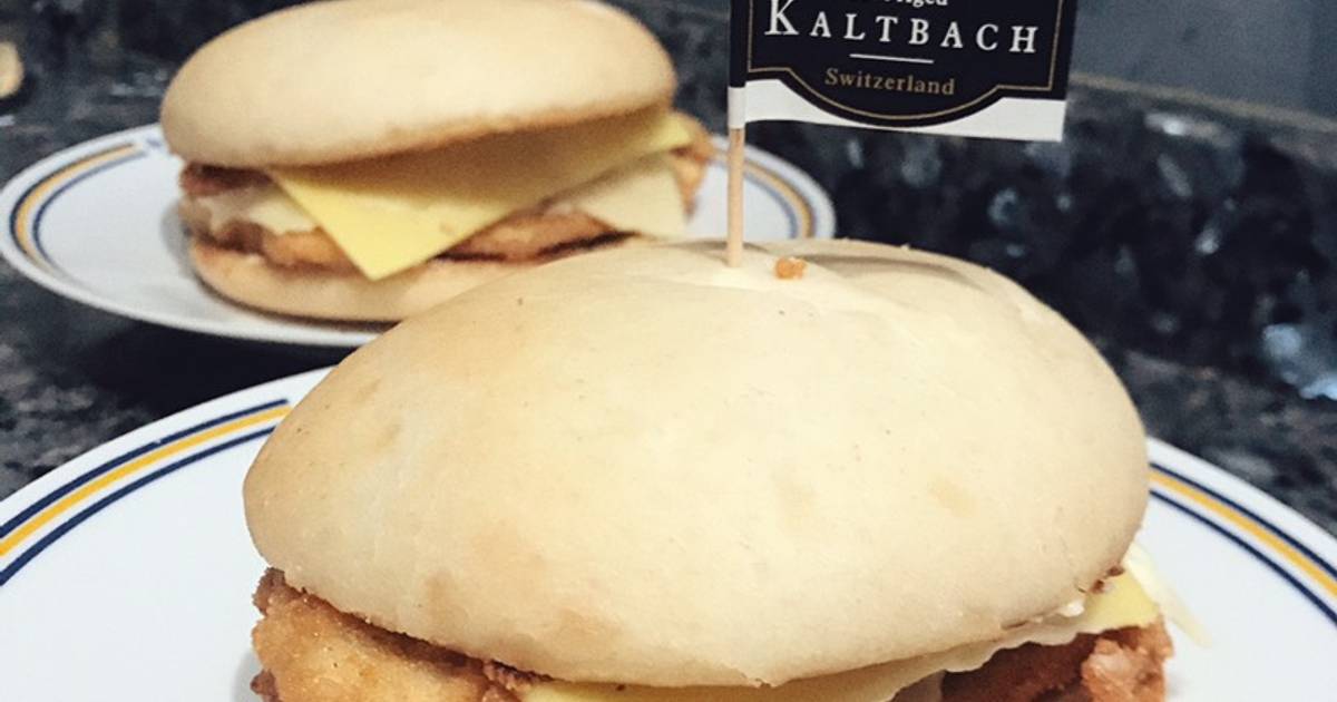 Hamburguesa pollo alioli Receta de cvllmecrybaby- Cookpad