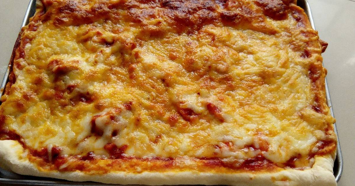 Rectangle pizza Recipe by Chef Fasma - Cookpad