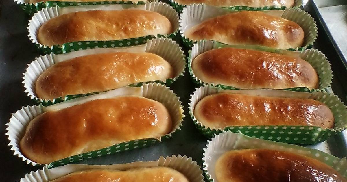 Resep Roti isi pisang metode water roux oleh agustine - Cookpad