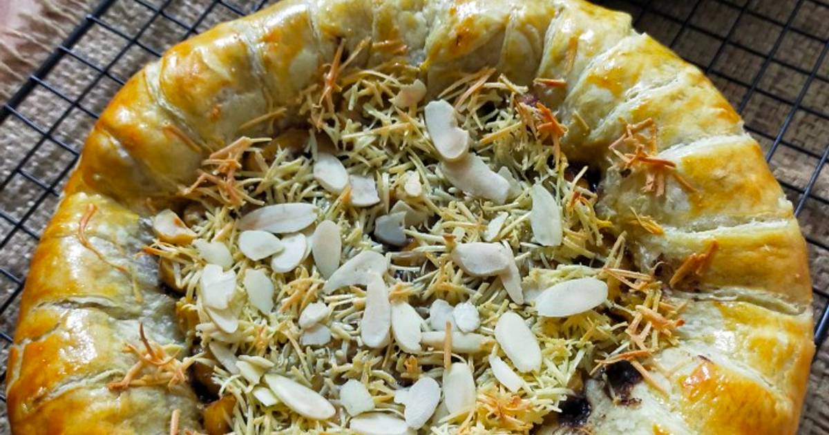 Resep Bolen Pizza Coklat Keju oleh Eni henie - Cookpad