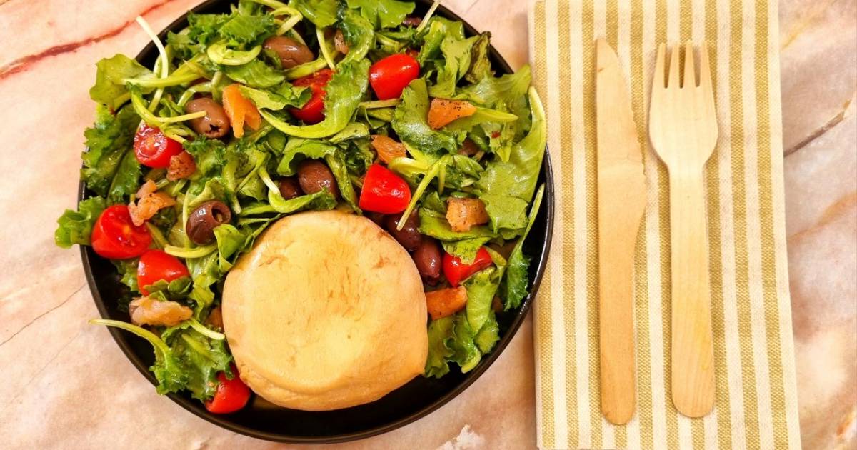 Ricetta Insalata di lattughino con mozzarella affumicata di rosso ...