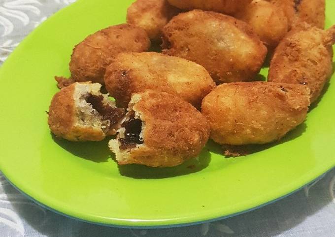 Resep Jemblem singkong oleh alice - Cookpad