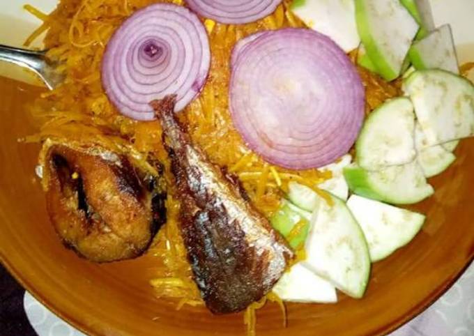 Abacha with fried fish Recipe by Uju - Cookpad