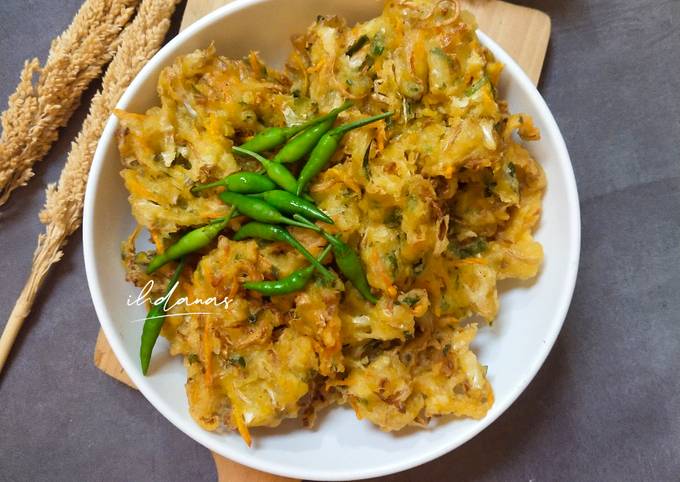 Resep Bakwan Sayur Awet Renyah oleh ihdanas - Cookpad